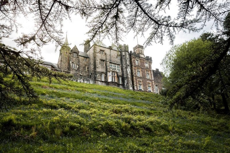 6 Fa-BOO-lously Haunted Places in Wales for Spooky Souls